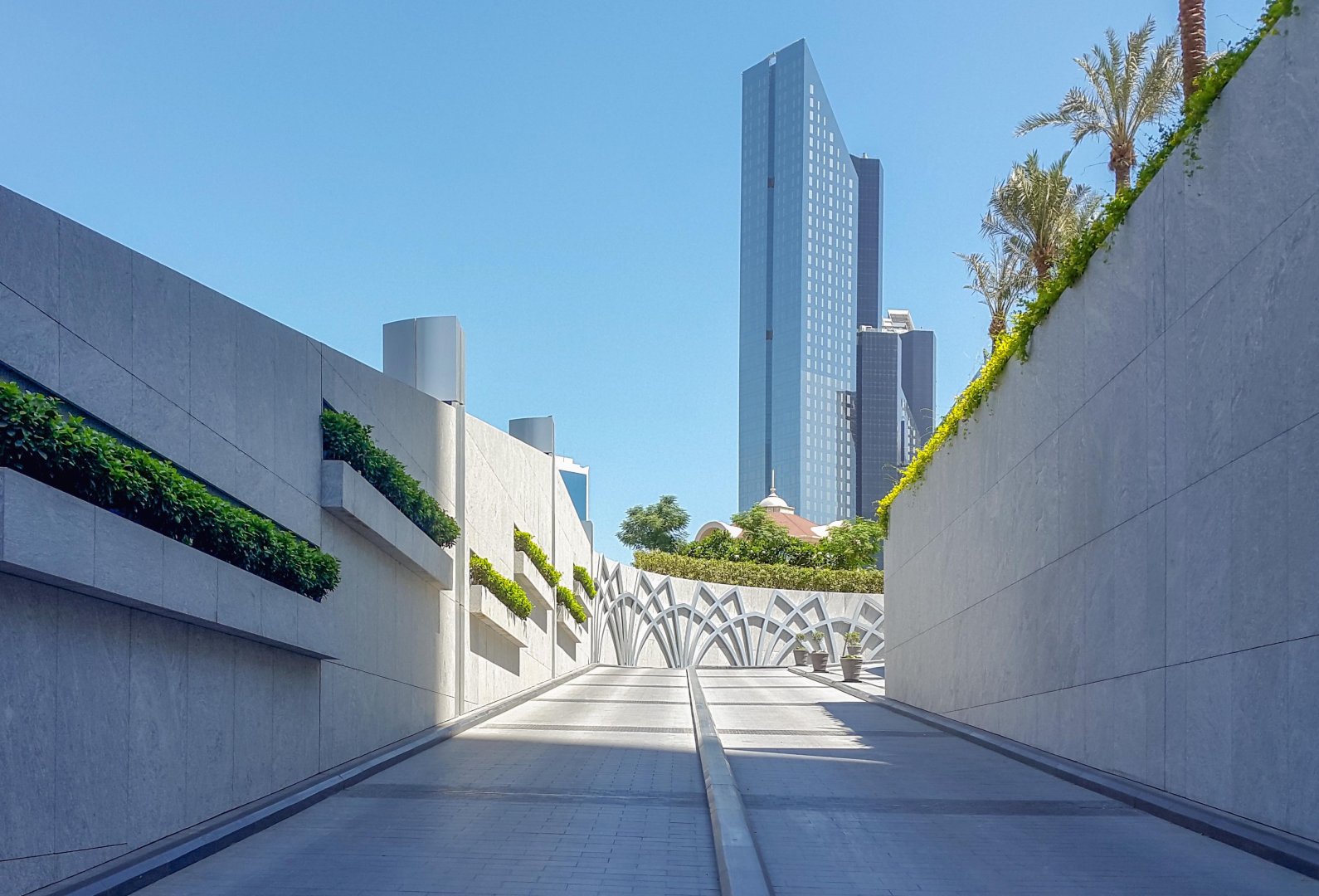 Commercial projects / silvercloudquarry.com